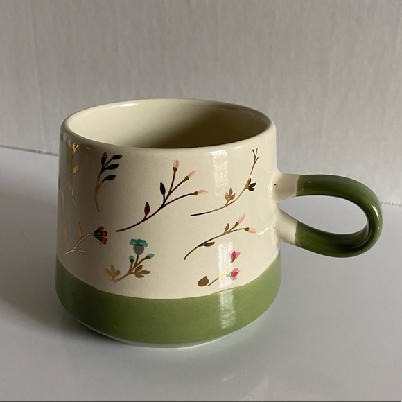 Mimi | Dining | Mimi Premium Collection Flowered Mugs 2 | Poshmark